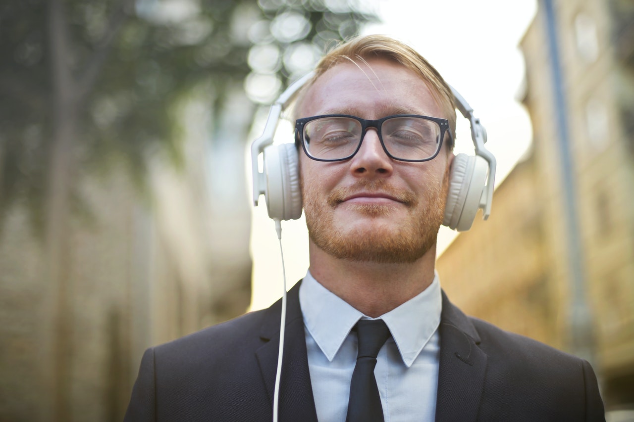 Style-Guide: Welche Brille für welchen Anlass? – Optiker Steiermark